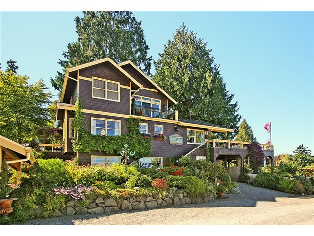 The Rolling Bay Neighborhood on Bainbridge Island – Jen Pells